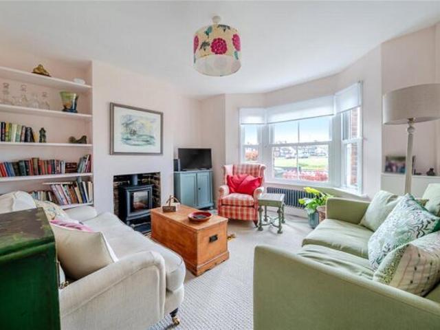 For Sale 3 Bedroom House Surrey Surrey DS101796871