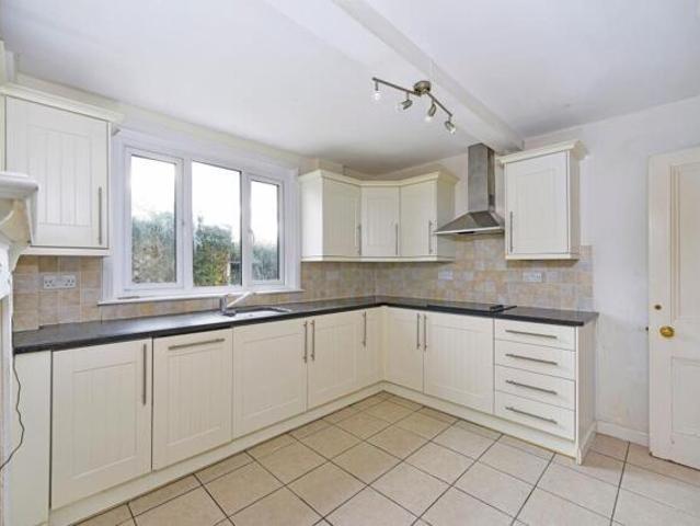 For Sale 3 Bedroom House Surrey West Sussex DS98503836