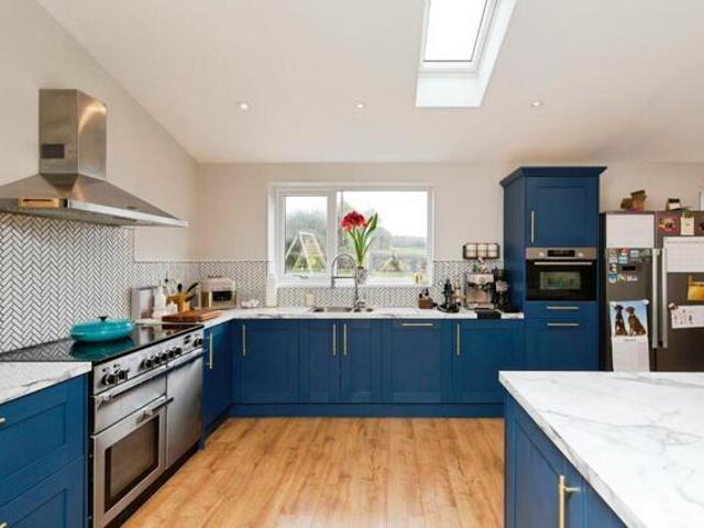 For Sale 3 Bedroom House Swadlincote Derbyshire DLS100456792