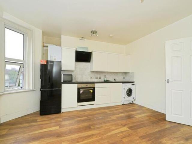 For Sale 3 Bedroom House Swindon Swindon DLS100648974