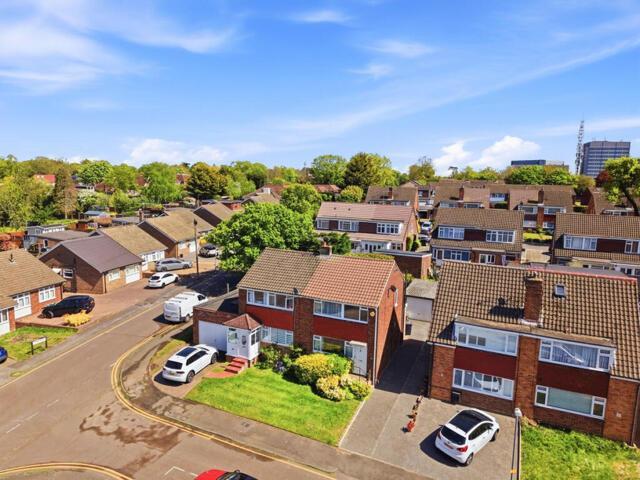 For Sale 3 Bedroom House Potters Bar Hertfordshire DLS101996098