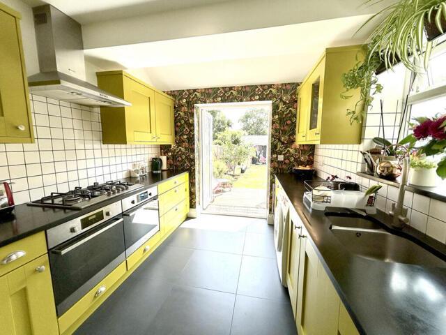 For Sale 3 Bedroom House Poole Poole DS98834456