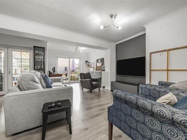 For Sale 3 Bedroom House Park Street Park Street DLS99523548