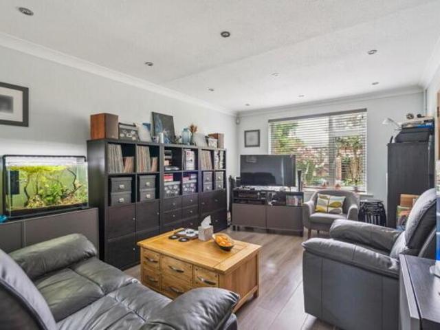For Sale 3 Bedroom House Pinner Greater London DS100158575