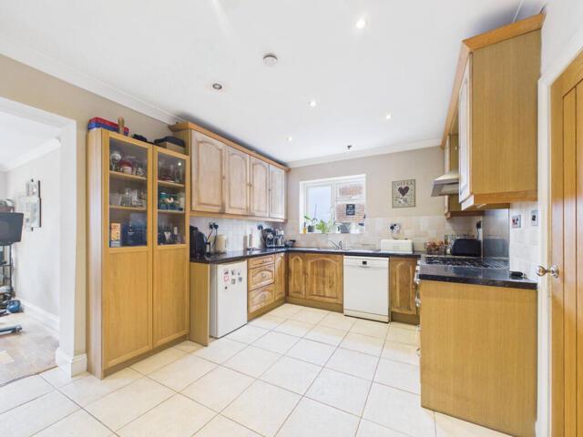 For Sale 3 Bedroom House Princes Risborough Devon DS101777689