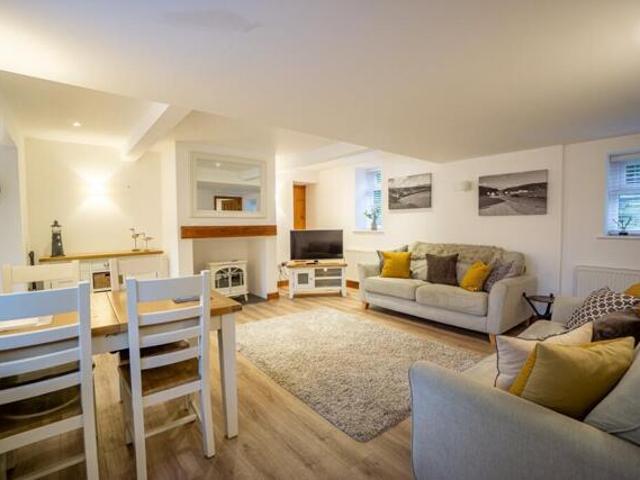 For Sale 3 Bedroom House Pwllheli Gwynedd DS101796892