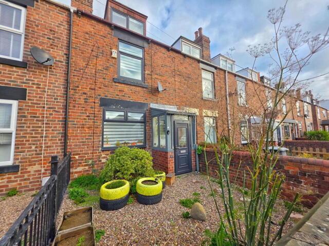 For Sale 3 Bedroom House Royston Barnsley DS98119176