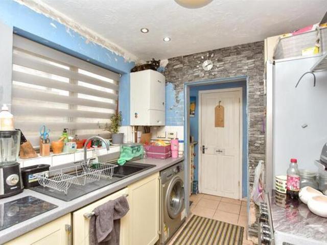 For Sale 3 Bedroom House Rochester Kent DLS99986506