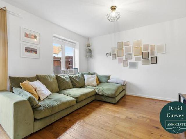 For Sale 3 Bedroom House Romford Greater London DLS100541243