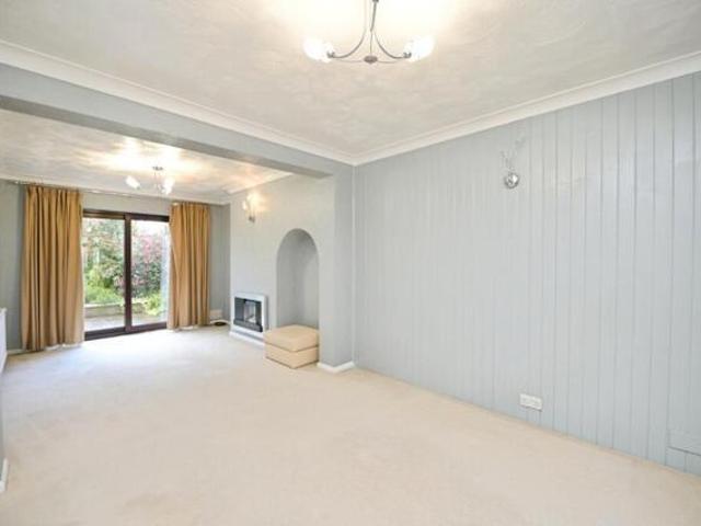 For Sale 3 Bedroom House Romford Greater London DLS101278005