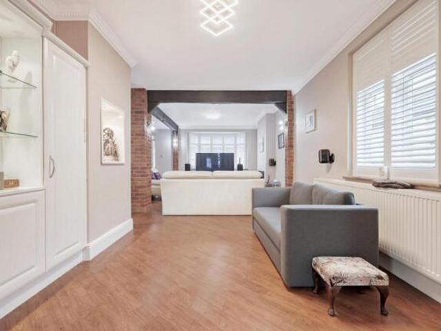 For Sale 3 Bedroom House Romford Greater London DS101278029