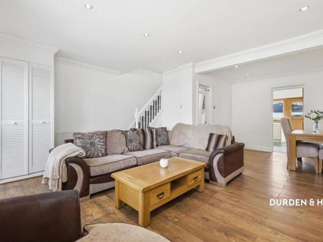 For Sale 3 Bedroom House Rainham Greater London DLS101025544