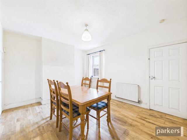 For Sale 3 Bedroom House Reading Reading DS99840139