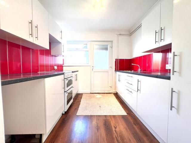 For Sale 3 Bedroom House Redcar Redcar And Cleveland DS99029236