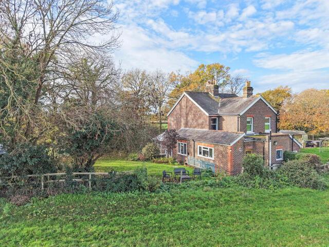 For Sale 3 Bedroom House Reigate Surrey DS100503101