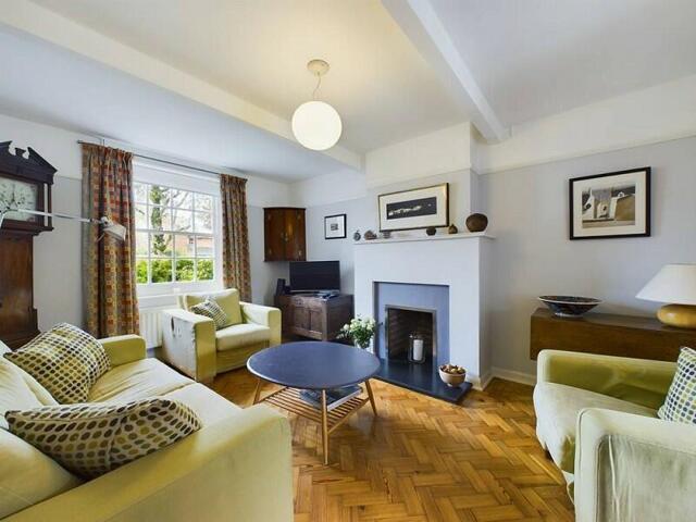 For Sale 3 Bedroom House Rhiwbina Rhiwbina DLS101351977
