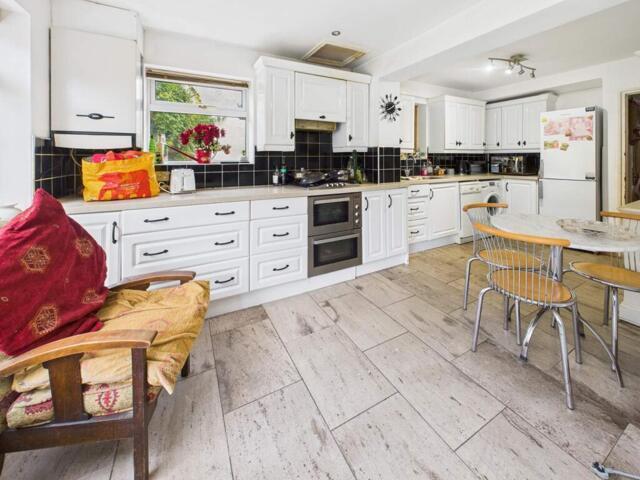 For Sale 3 Bedroom House Rhiwbina Rhiwbina DLS98930005