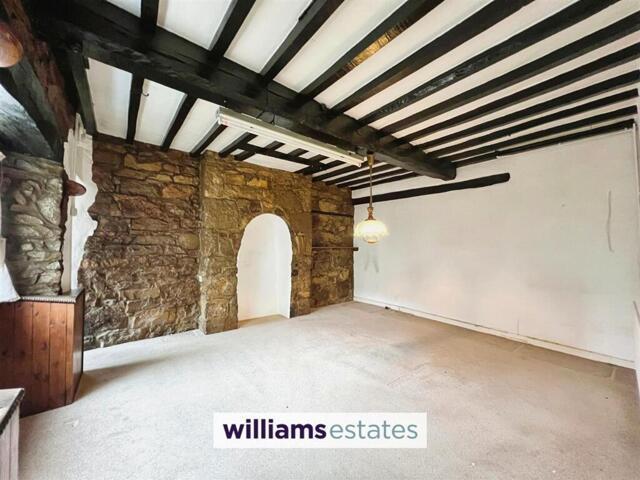 For Sale 3 Bedroom House Ruthin Denbighshire DLS98930353