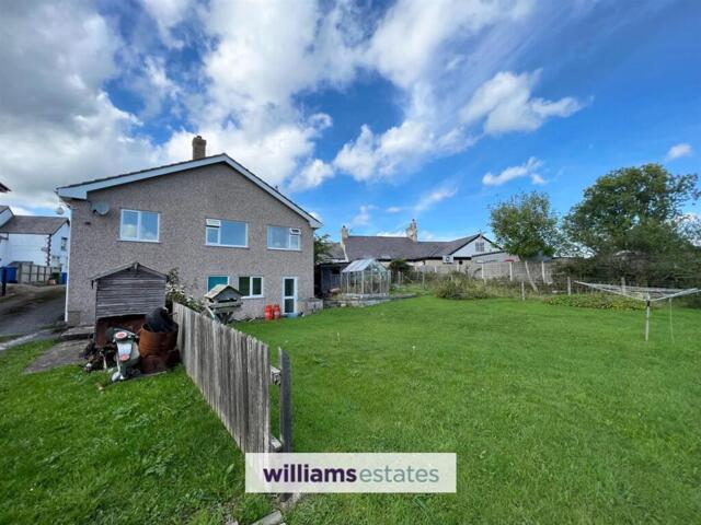 For Sale 3 Bedroom House Ruthin Denbighshire DLS99735910