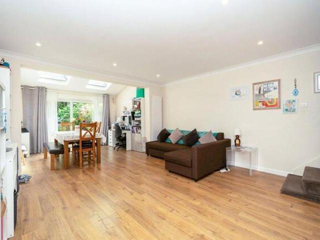 For Sale 3 Bedroom House Watford Hertfordshire DLS100456294