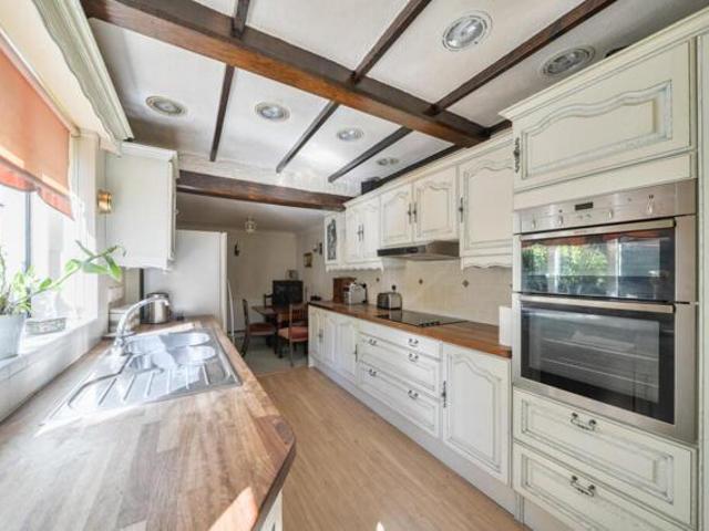 For Sale 3 Bedroom House Watford Hertfordshire DLS101996022
