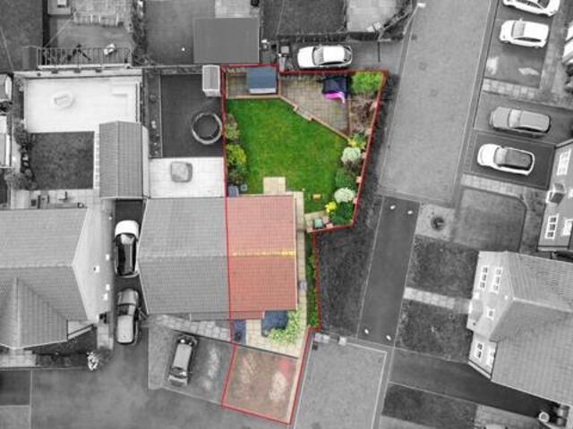 For Sale 3 Bedroom House Wakefield Wakefield DS99161871