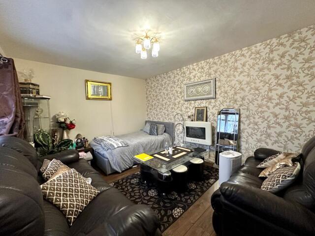 For Sale 3 Bedroom House Walsall Walsall DLS100426194