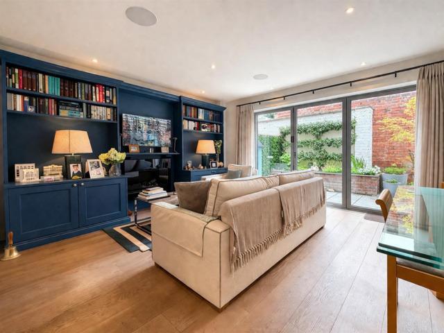 For Sale 3 Bedroom House Warwick Warwickshire DLS101996205