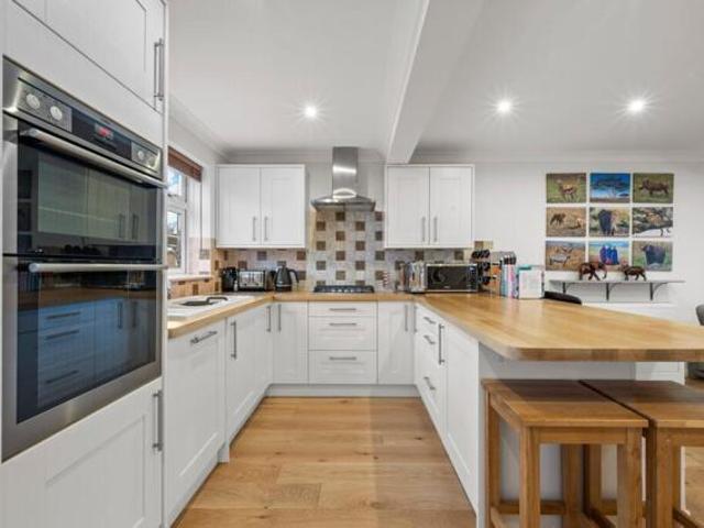 For Sale 3 Bedroom House Weybridge Surrey DLS98864660