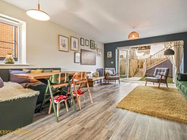 For Sale 3 Bedroom House West Sussex West Sussex DLS100503229