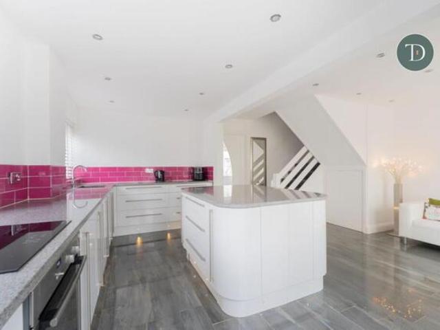 For Sale 3 Bedroom House Whitby Cheshire West And Chester DS101678868