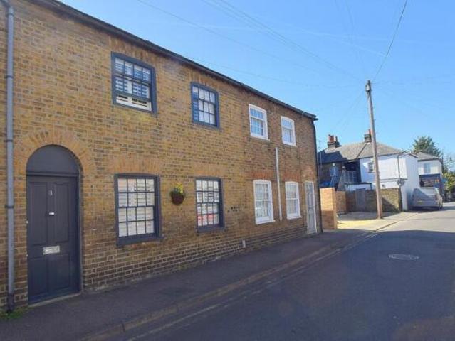For Sale 3 Bedroom House Windsor Windsor And Maidenhead DS100578838