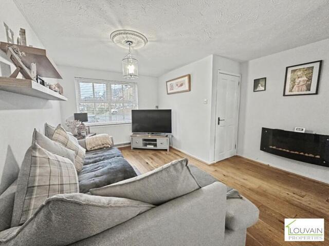 For Sale 3 Bedroom House Wye Kent DS100058038