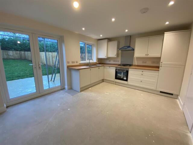 For Sale 3 Bedroom House Taunton Somerset DLS100881485