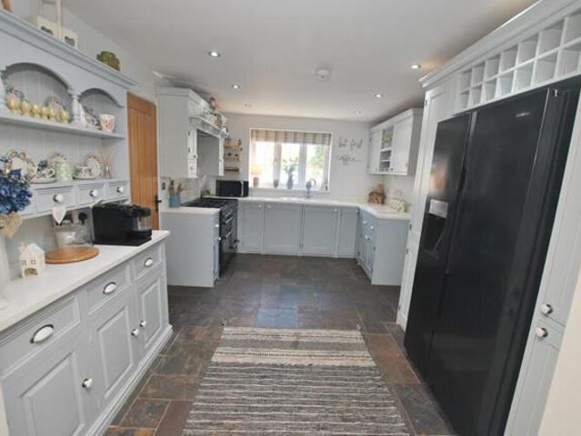 For Sale 3 Bedroom House Telford And Wrekin Telford And Wrekin DS101278311