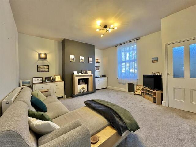 For Sale 3 Bedroom House Tintwistle Tintwistle DS99895471