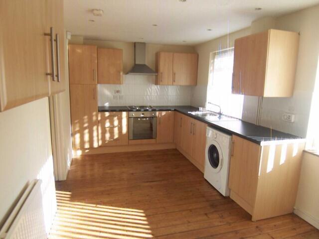 For Sale 3 Bedroom House Trafford DLS98800971