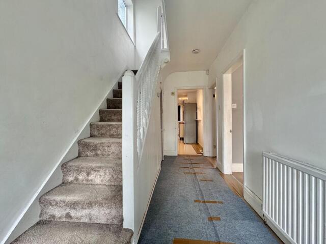 For Sale 3 Bedroom House Trafford DS100342950