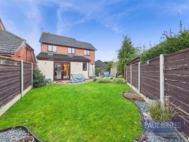 For Sale 3 Bedroom House Trafford Trafford DS98278475