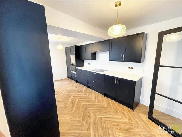 For Sale 3 Bedroom House Treforest Treforest DS99054962