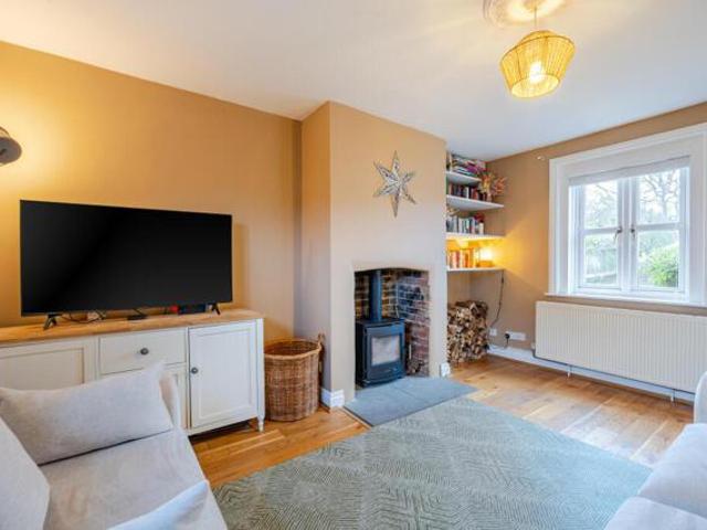 For Sale 3 Bedroom House Twyford Hampshire DLS100425958