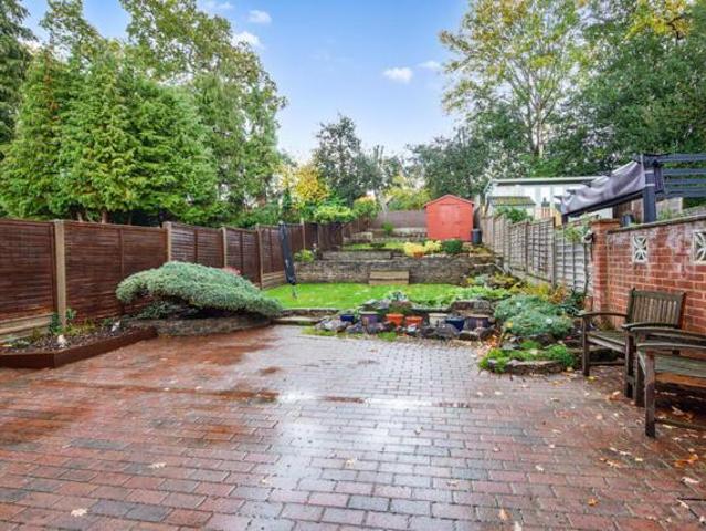 For Sale 3 Bedroom House Yateley Hampshire DS98687724