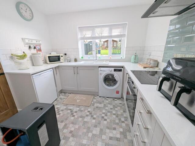 For Sale 3 Bedroom House Ystradowen Ystradowen DS100503481