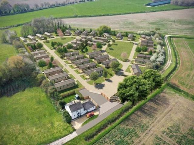 For Sale 3 Bedroom Shared Living/roommate Mumby Mumby DS100366462