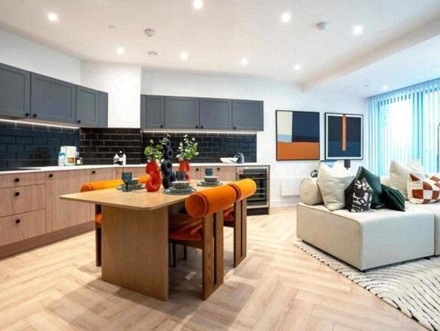 For Sale 3 Bedroom Shared Living/roommate Manchester Salford DS98801118