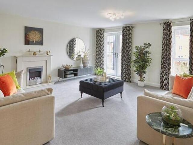 For Sale 3 Bedroom Shared Living/roommate Newcastle Under Lyme Staffordshire DS101231604