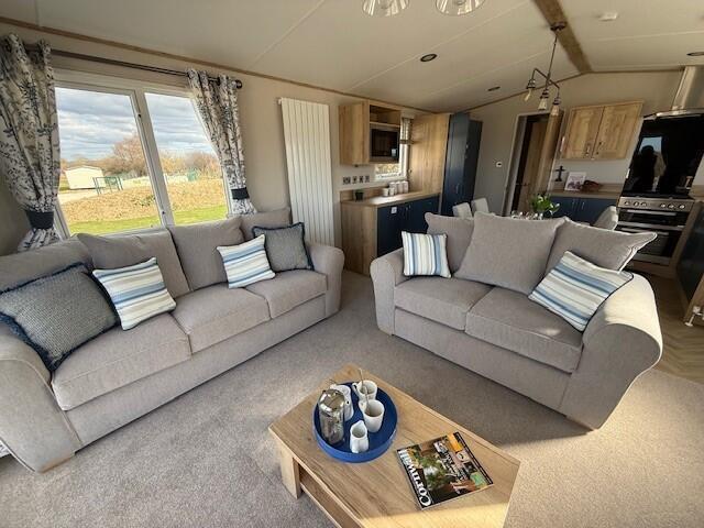 For Sale 3 Bedroom Shared Living/roommate Newquay Cornwall DLS101059986