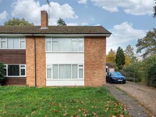 For Sale 3 Bedroom Shared Living/roommate Addlestone Surrey DLS99315344