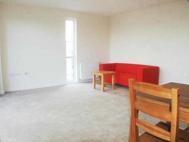 For Sale 3 Bedroom Shared Living/roommate Barnet Great London DS99735977