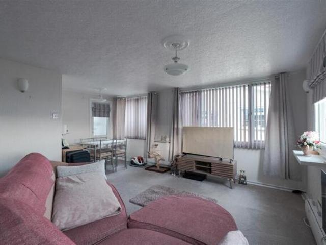For Sale 3 Bedroom Shared Living/roommate Barrow In Furness Cumbria DLS101351855